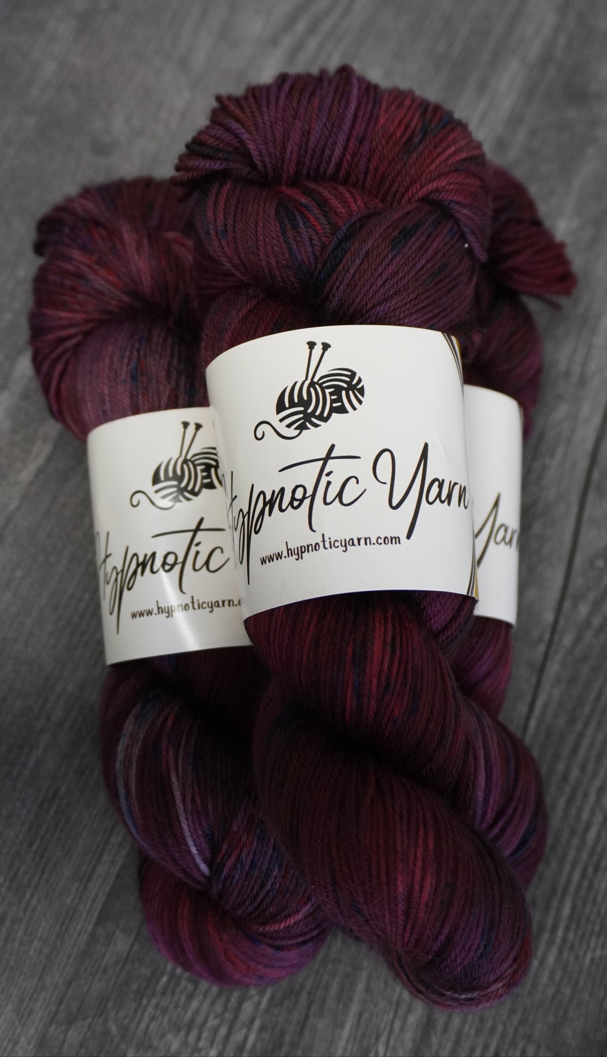 Garnet | Plush Sock 100 gr | Hypnotic Yarn
